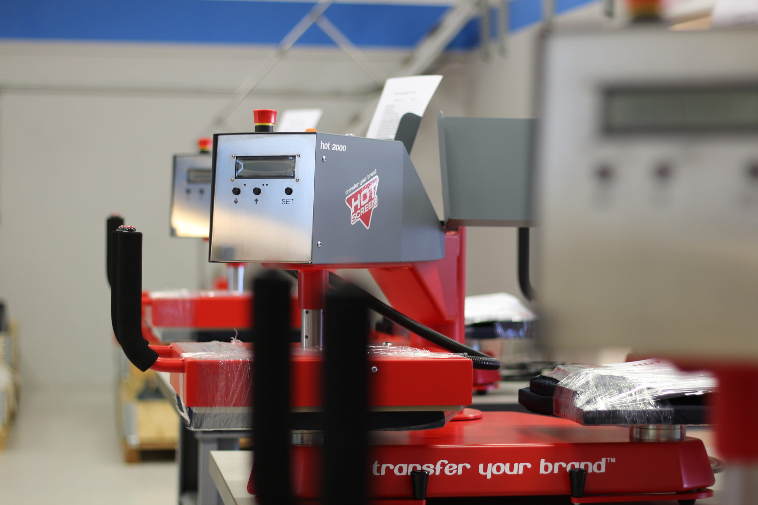 Druckmaschine für Kleidung - so geht's - Hot Screen